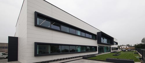 Ristrutturazione presso Padova: finestre, pareti vetrate– Finstral SpA